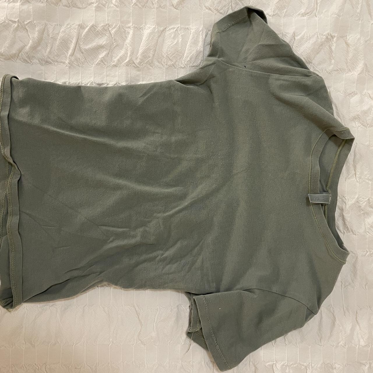 Skims tee Size XS - Depop