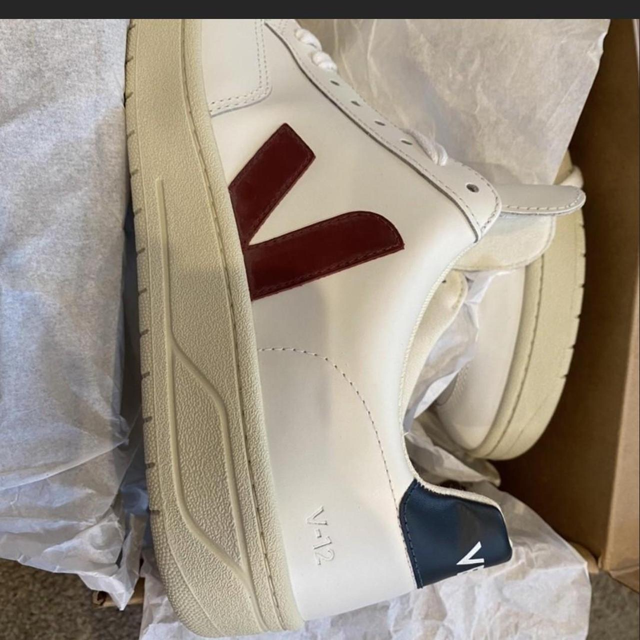 Men’s Veja v12 Brand New never worn. Size 9 #veja - Depop