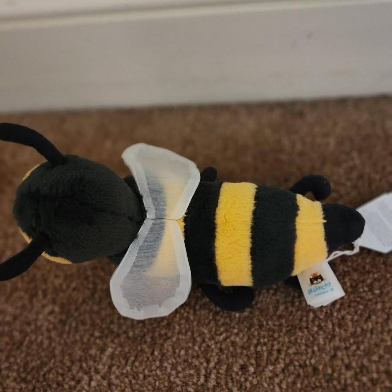 Brynlee Bee Jellycat This cutie is bnwt and from a... | Depop
