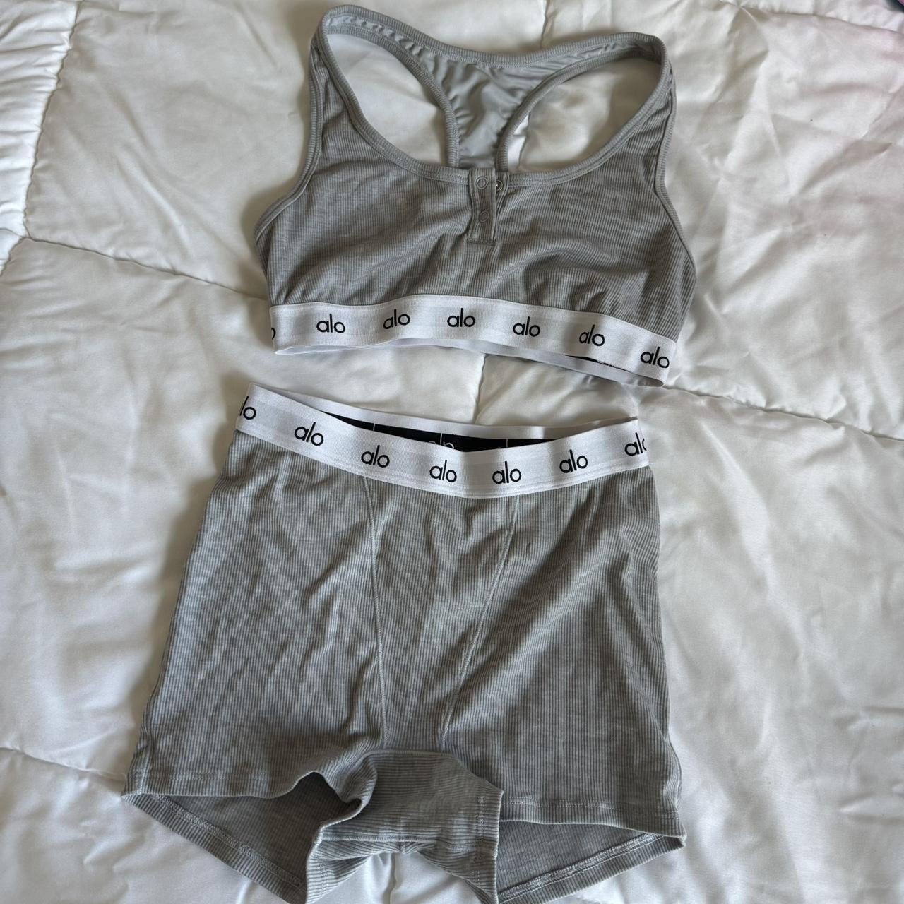 alo set🩶 fits xs/s barely worn - Depop