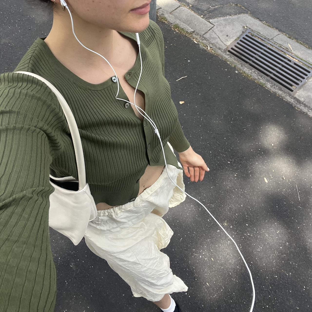 Réalisation Par Cardigan Olive | Depop