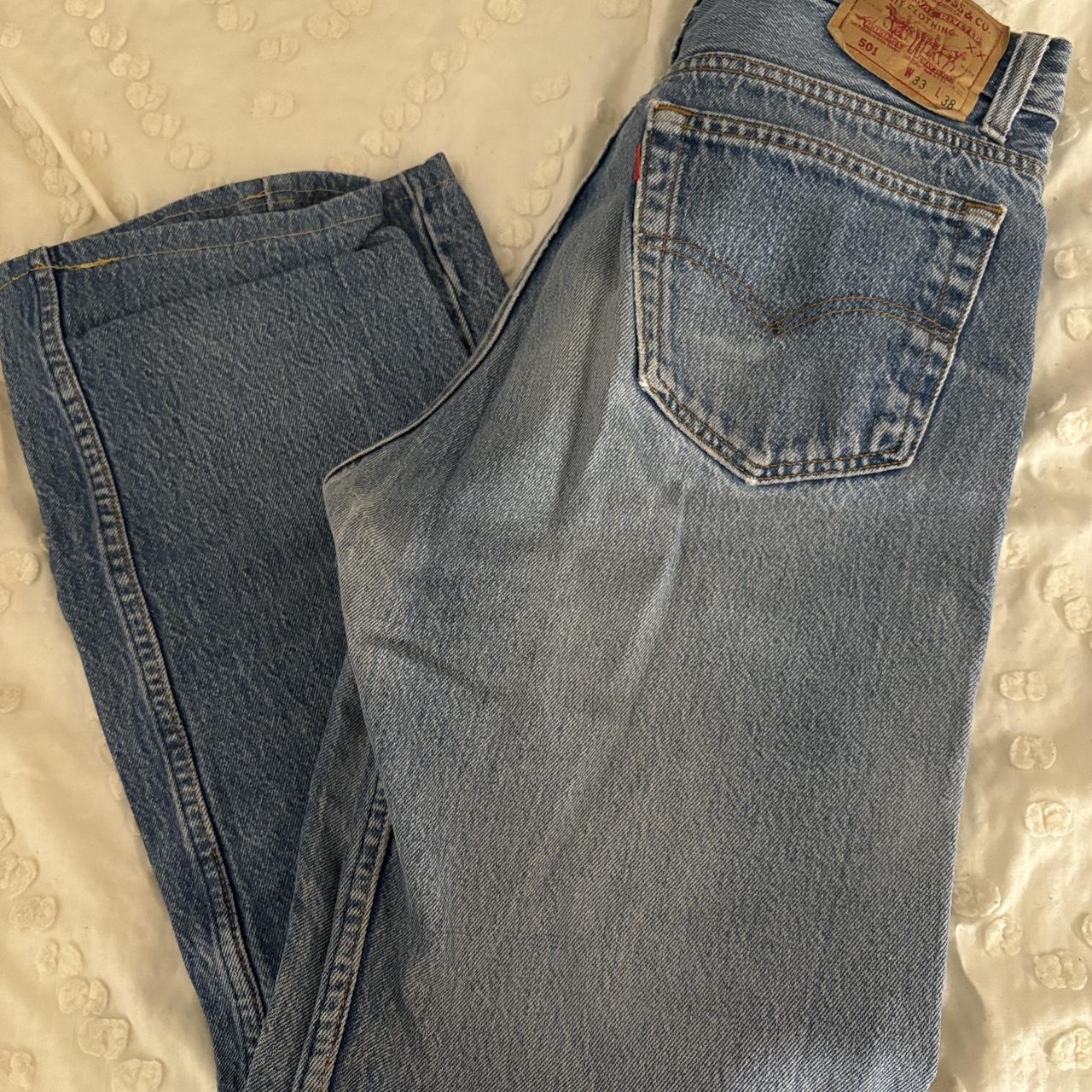 Beautiful Levi’s 501 low rise jeans Size 33 I have... - Depop