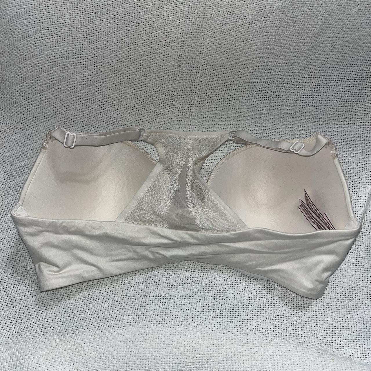 VICTORIA’s SECRET PADDED RAZOR BACK BRA SIZE... - Depop