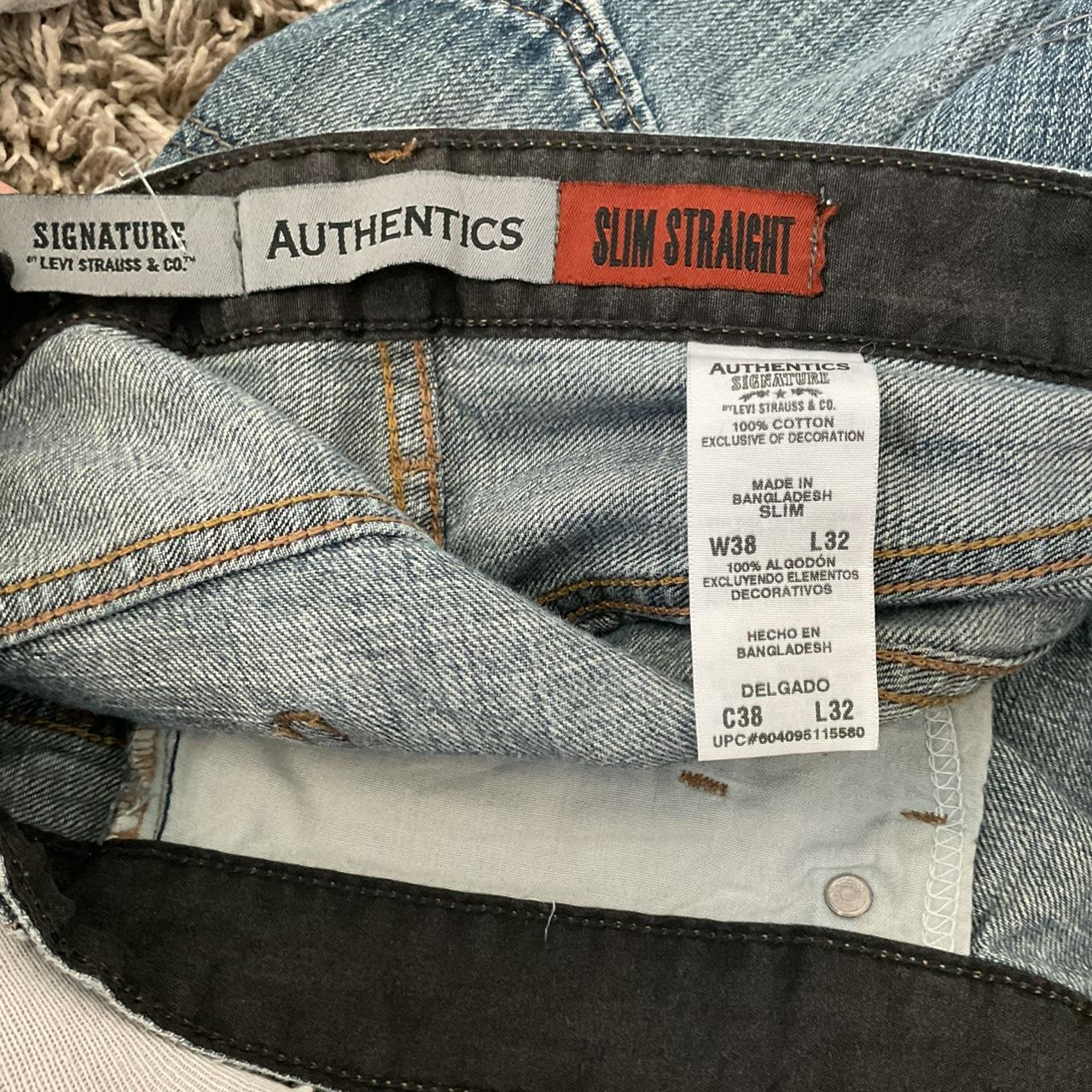 Baggy Authentics Signature jeans Size 38x32 Leg... | Depop