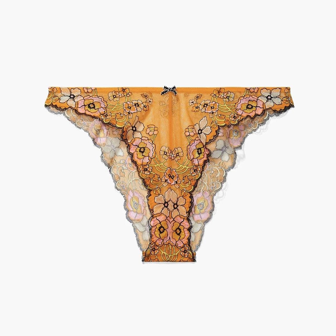 Savage x Fenty Women's multi Bra | Depop