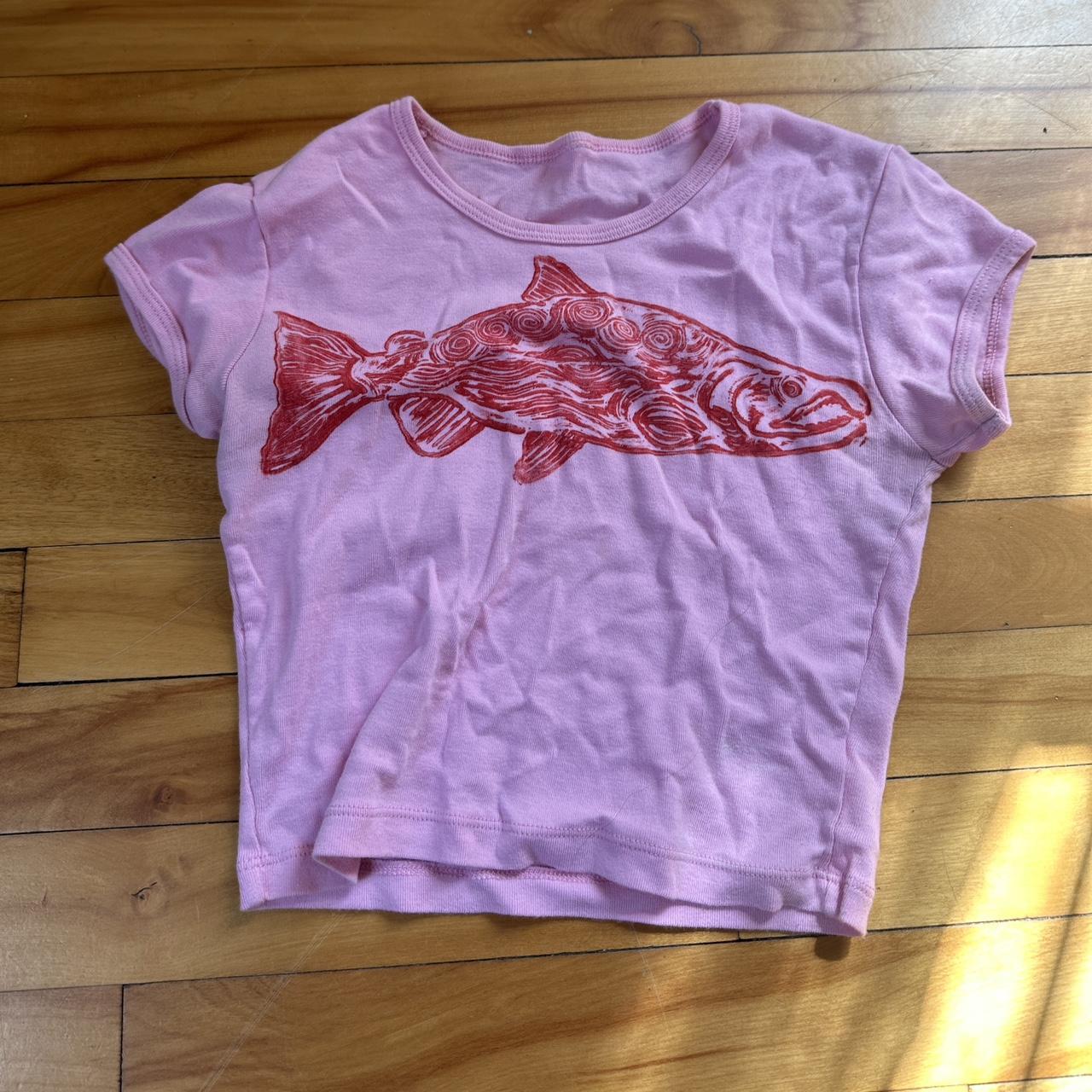 Pink and red fish graphic tee, screen printed - Depop