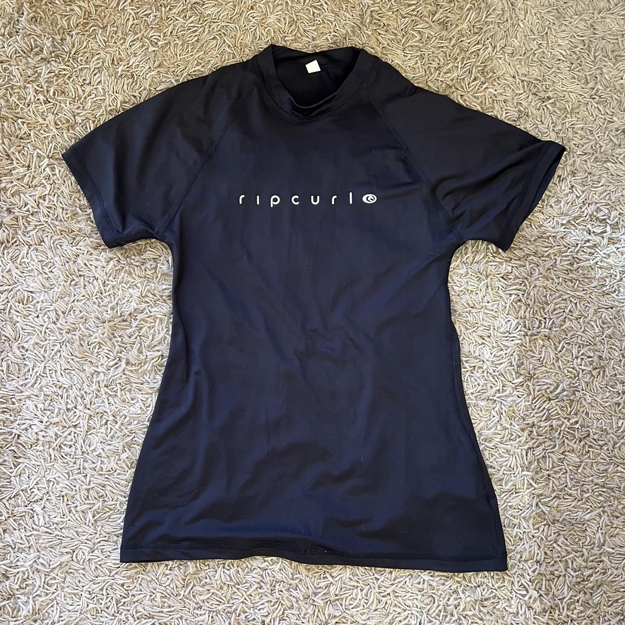Ripcurl black rashie - Depop