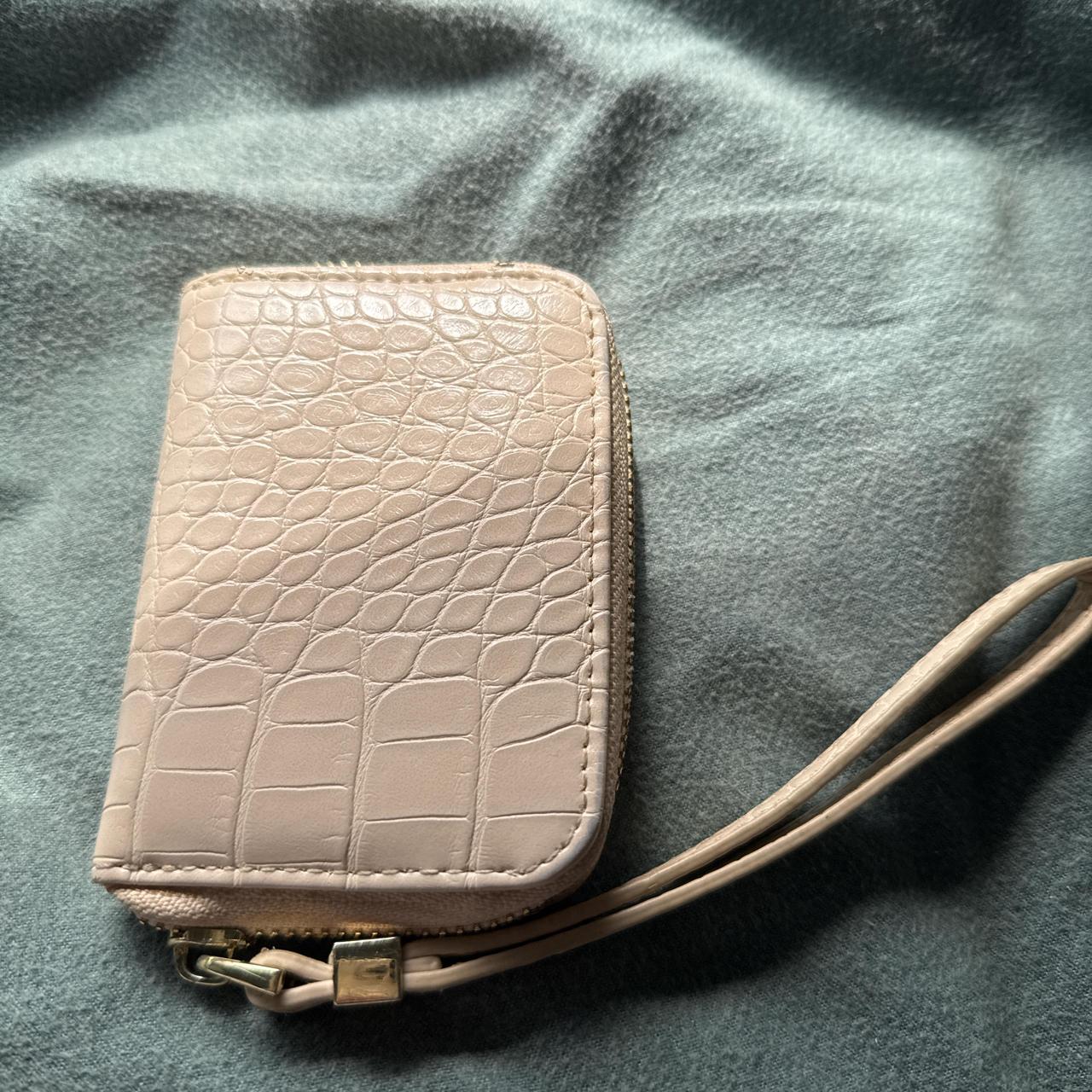 Beige Peta & Jain pocket purse had 3 card holders... | Depop