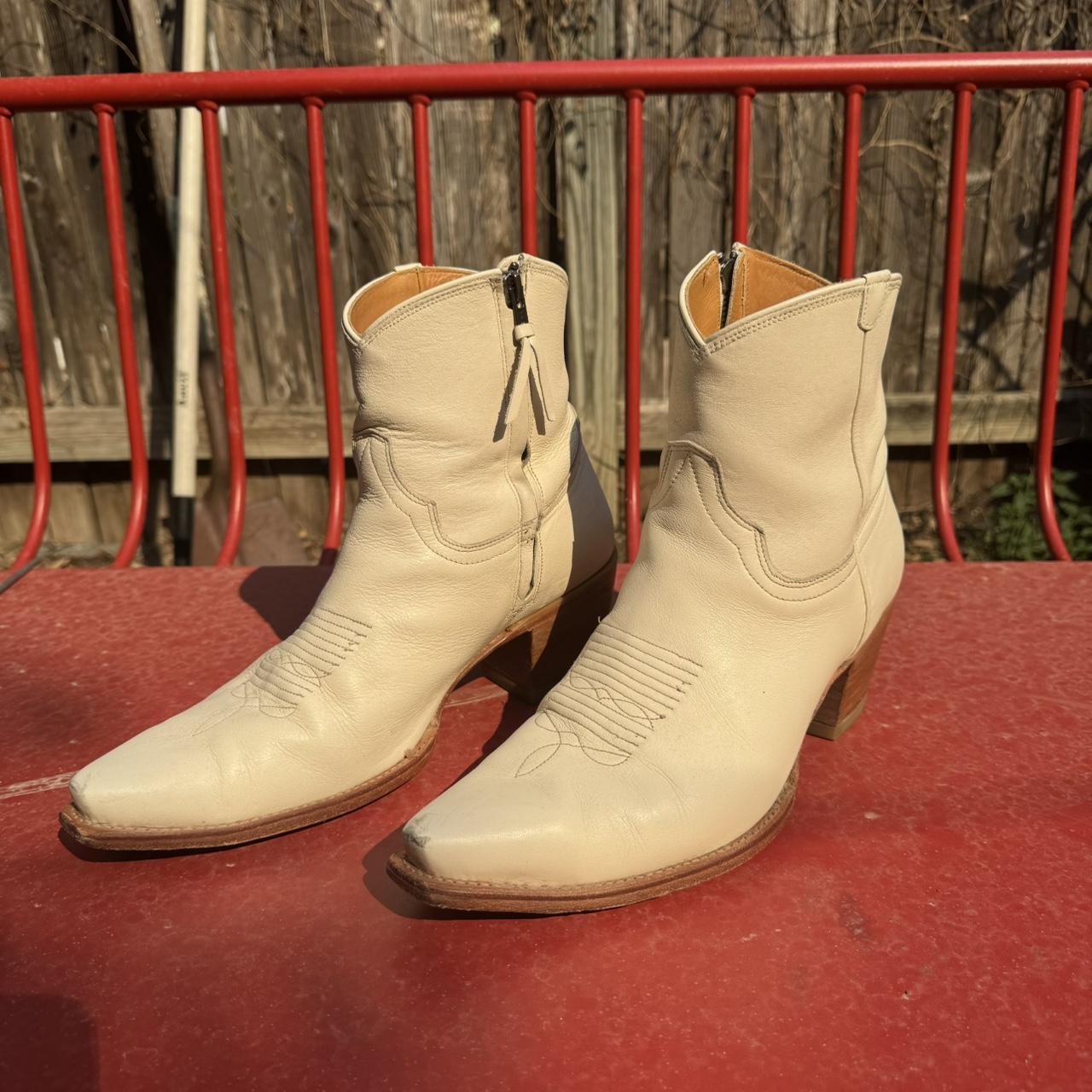 Women’s Daisy Tecovas - Bone / White Color Haven’t... | Depop