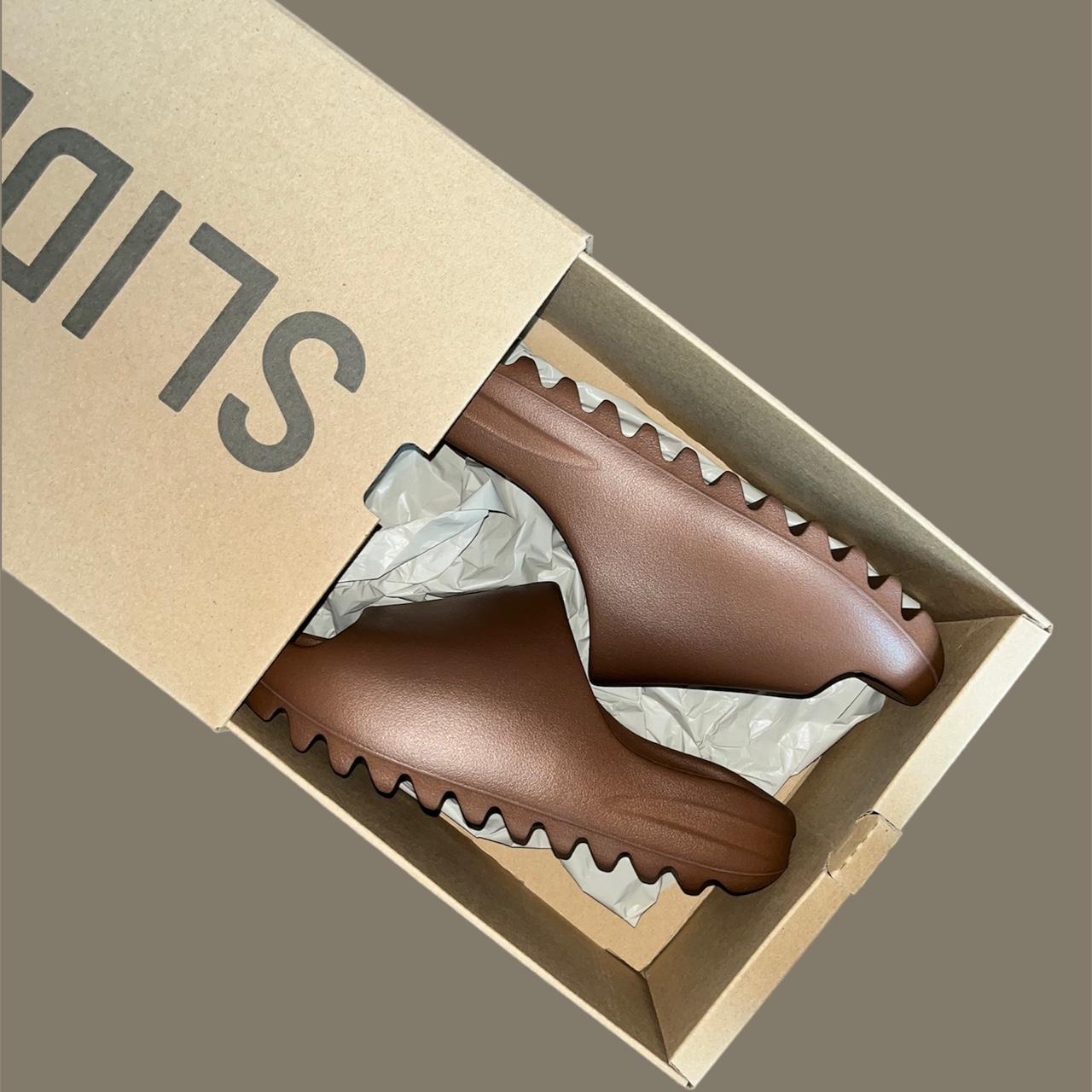 Brown Yeezy Slide ‘Flax’ Brand New! Size 5M , 6.5... - Depop