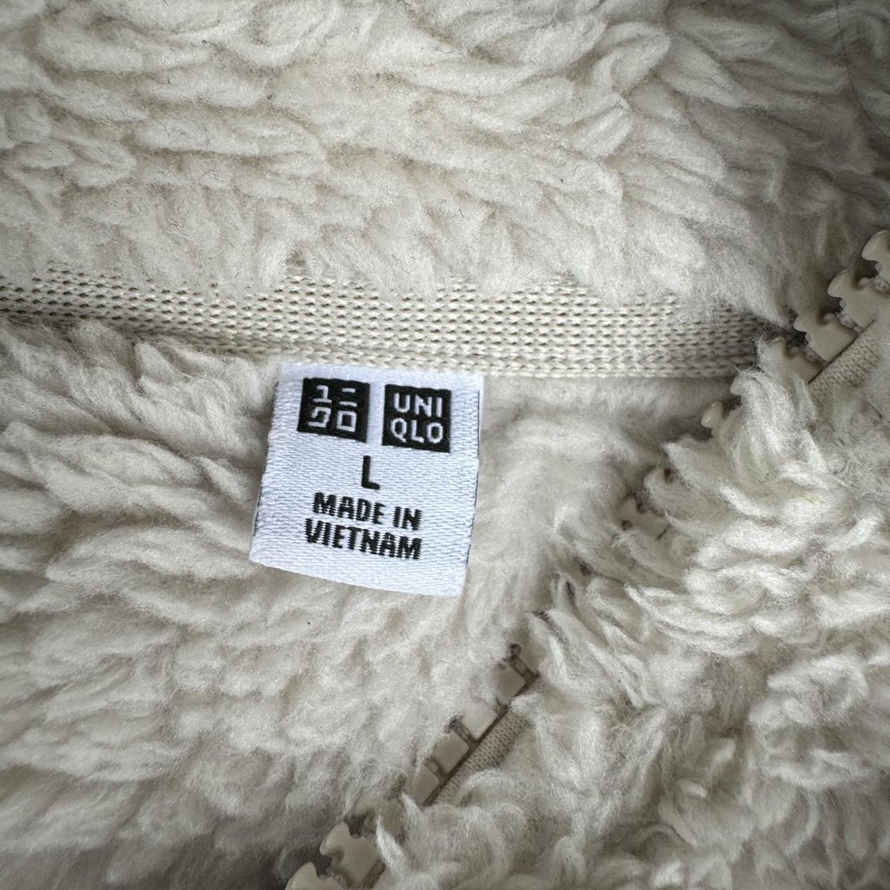 Uniqlo large sherpa fleece - Depop