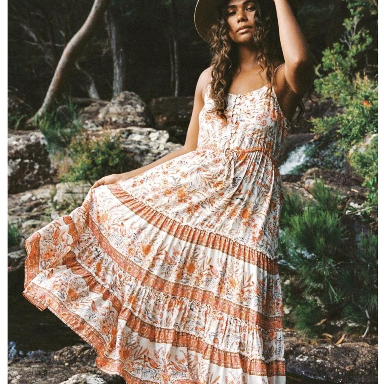 Arnhem Acacia Midi Dress in Quartz Size 6 - Depop