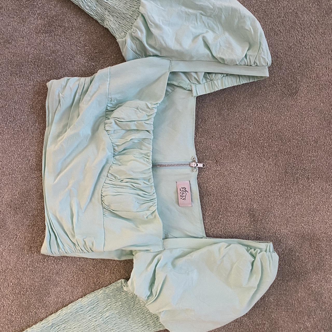 Mint Oh Polly puff shoulder crop top Size 6 | Depop