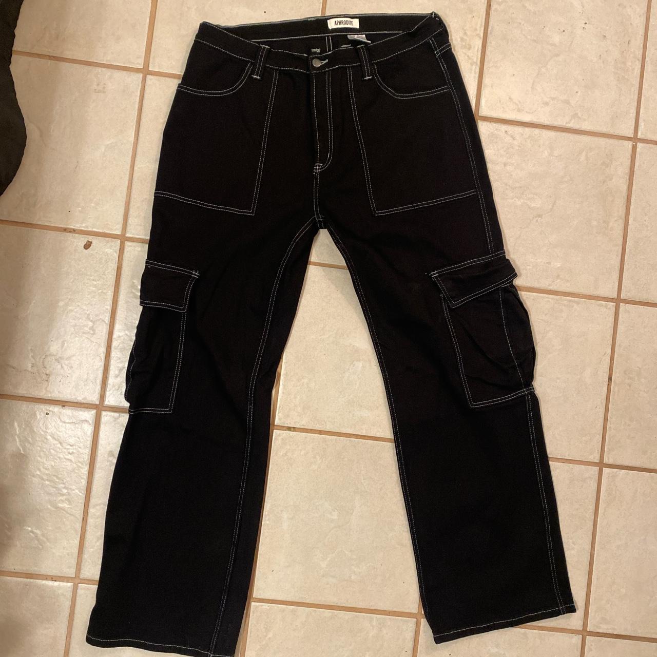 Hot Topic Contrast Cargo Pants, 38x32 Only worn... - Depop