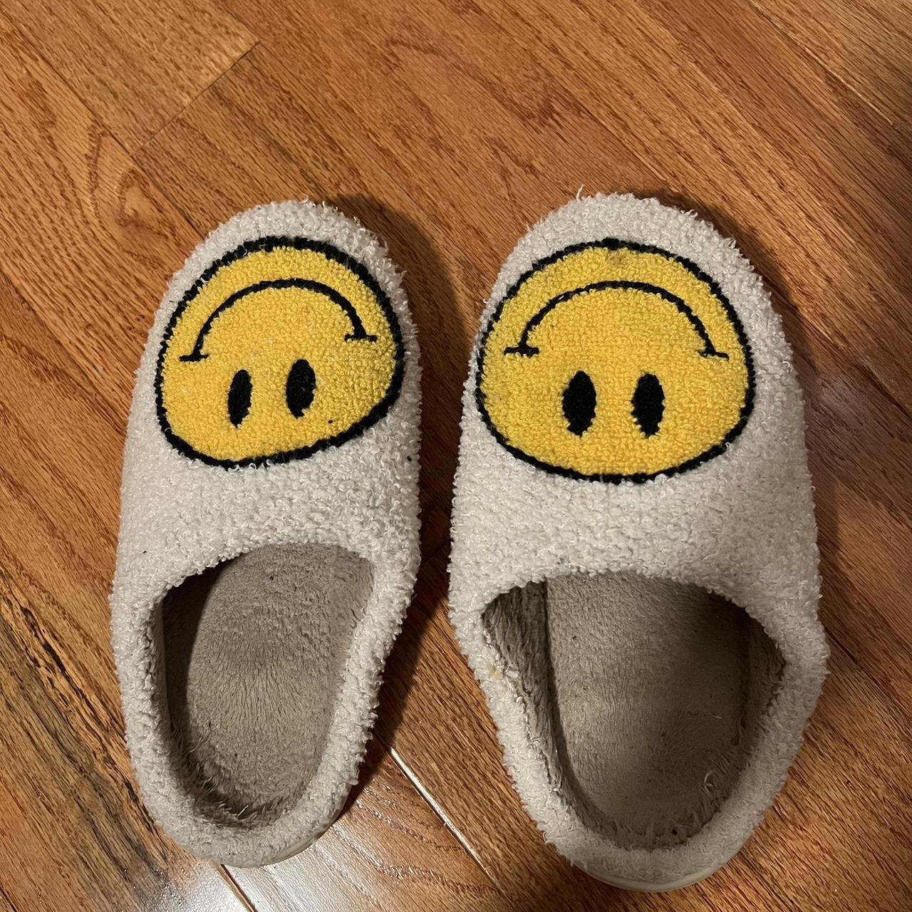 smiley slides washable - Depop