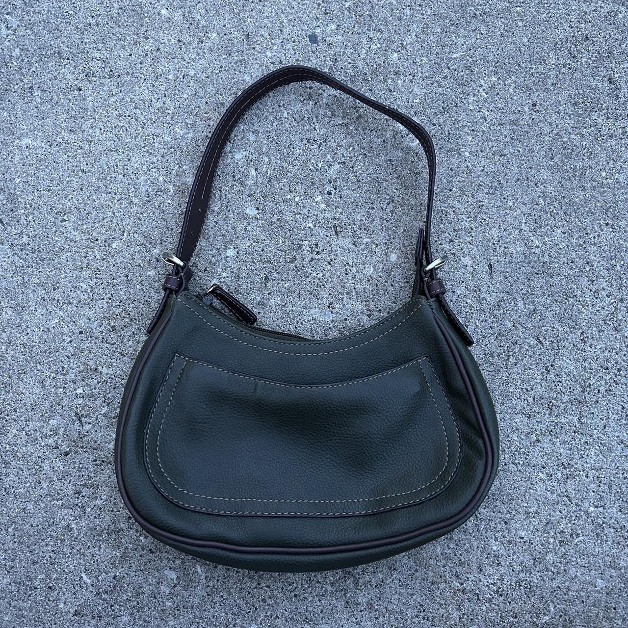 VINTAGE NINE WEST SHOULDER PURSE -6 inches long... - Depop