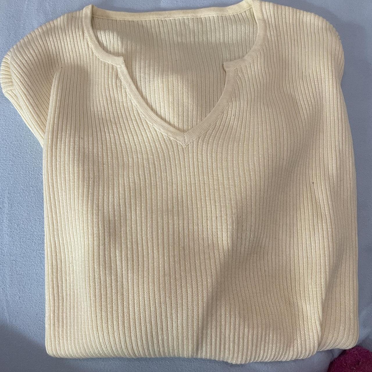 V neck cream knit top ⭐️ no tag but around a XL-XXL ⭐️... - Depop