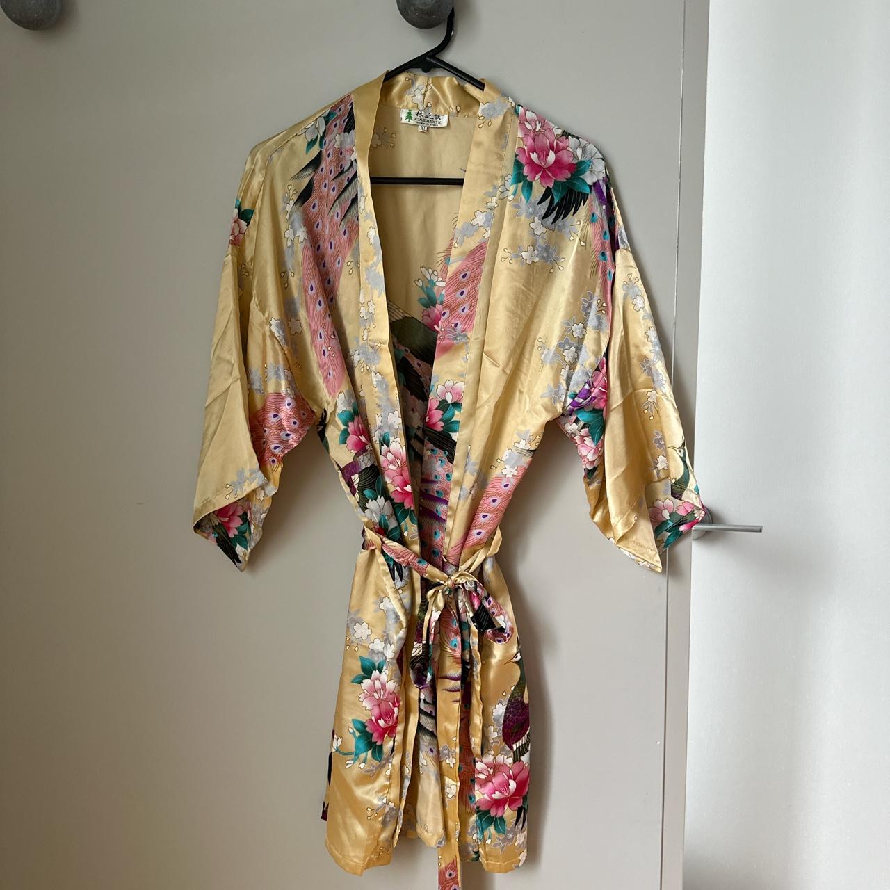 Silk robe. Bought in China, never worn. Size XL but... - Depop