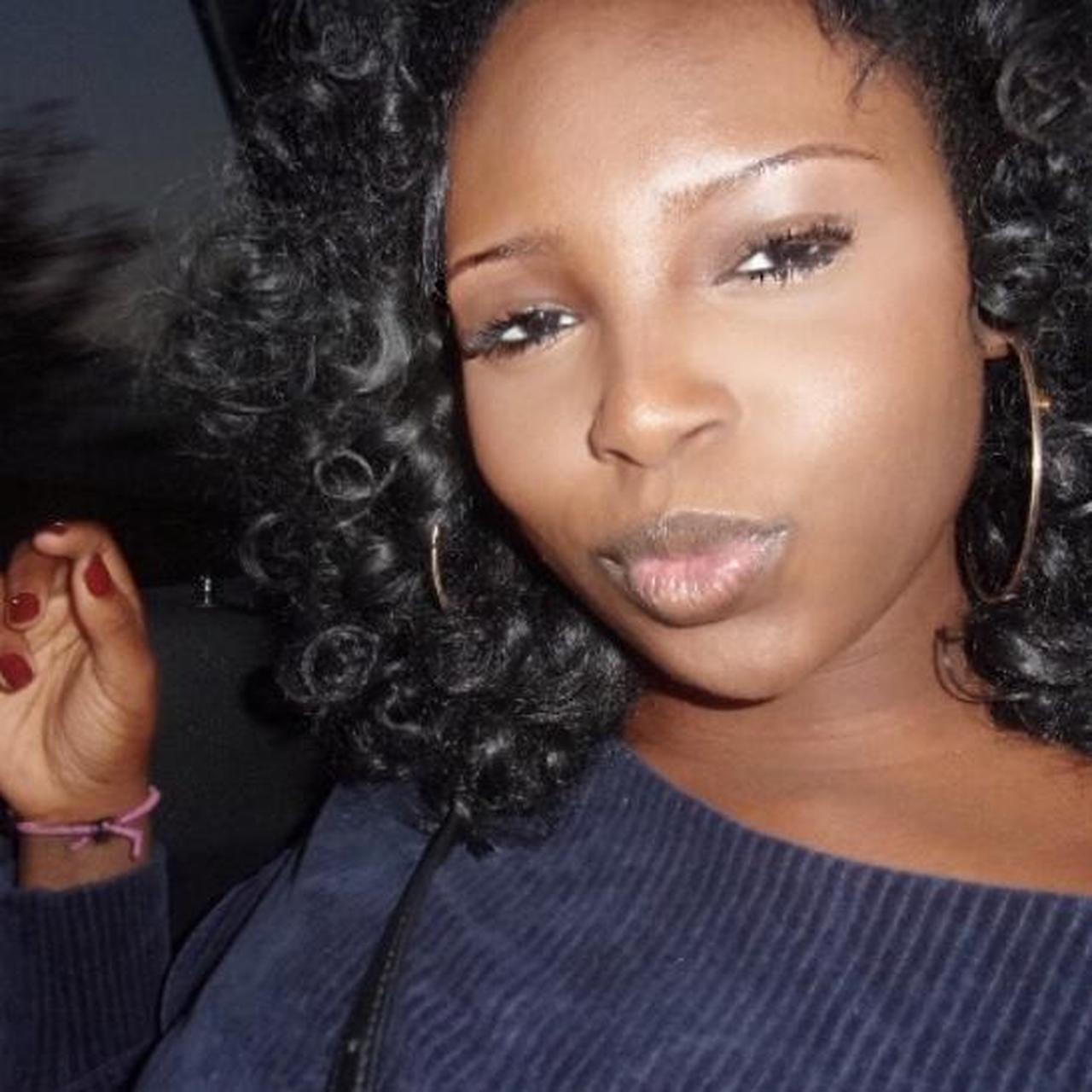 Kodak Pixpro FZ53 digital camera dm for questions... - Depop