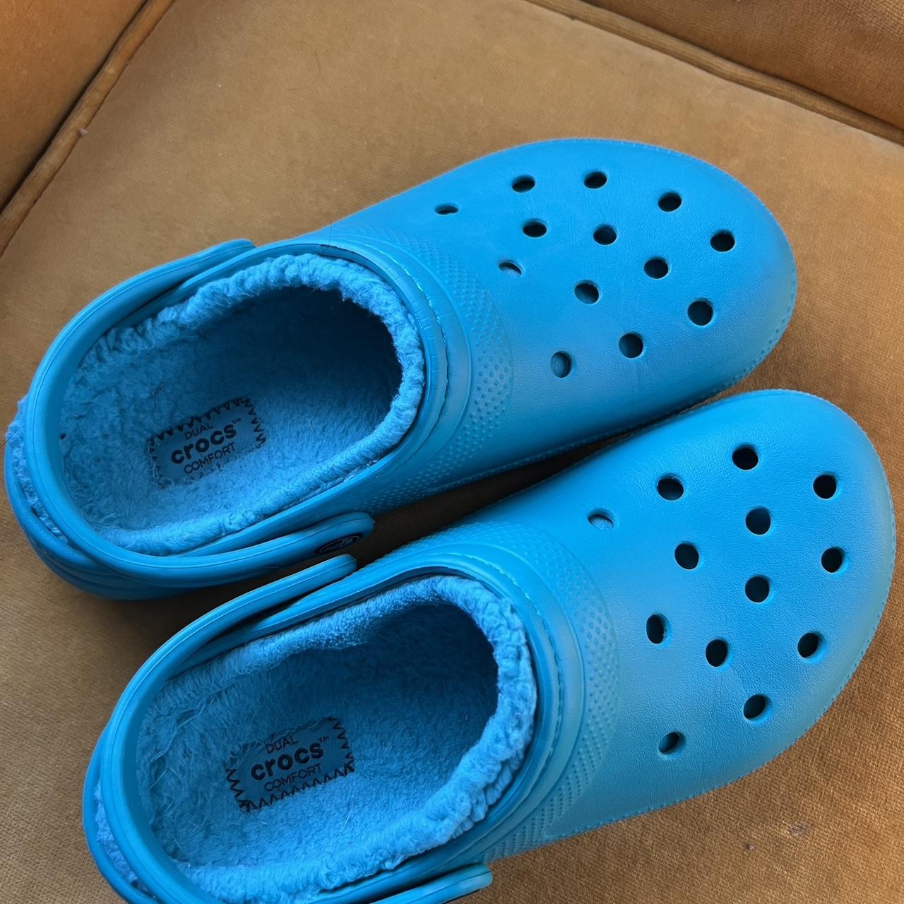 Teal Sherpa lined crocs Only worn once or twice!... - Depop