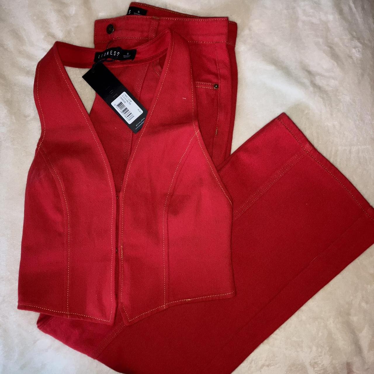 red lioness pant set never worn and so cute... - Depop