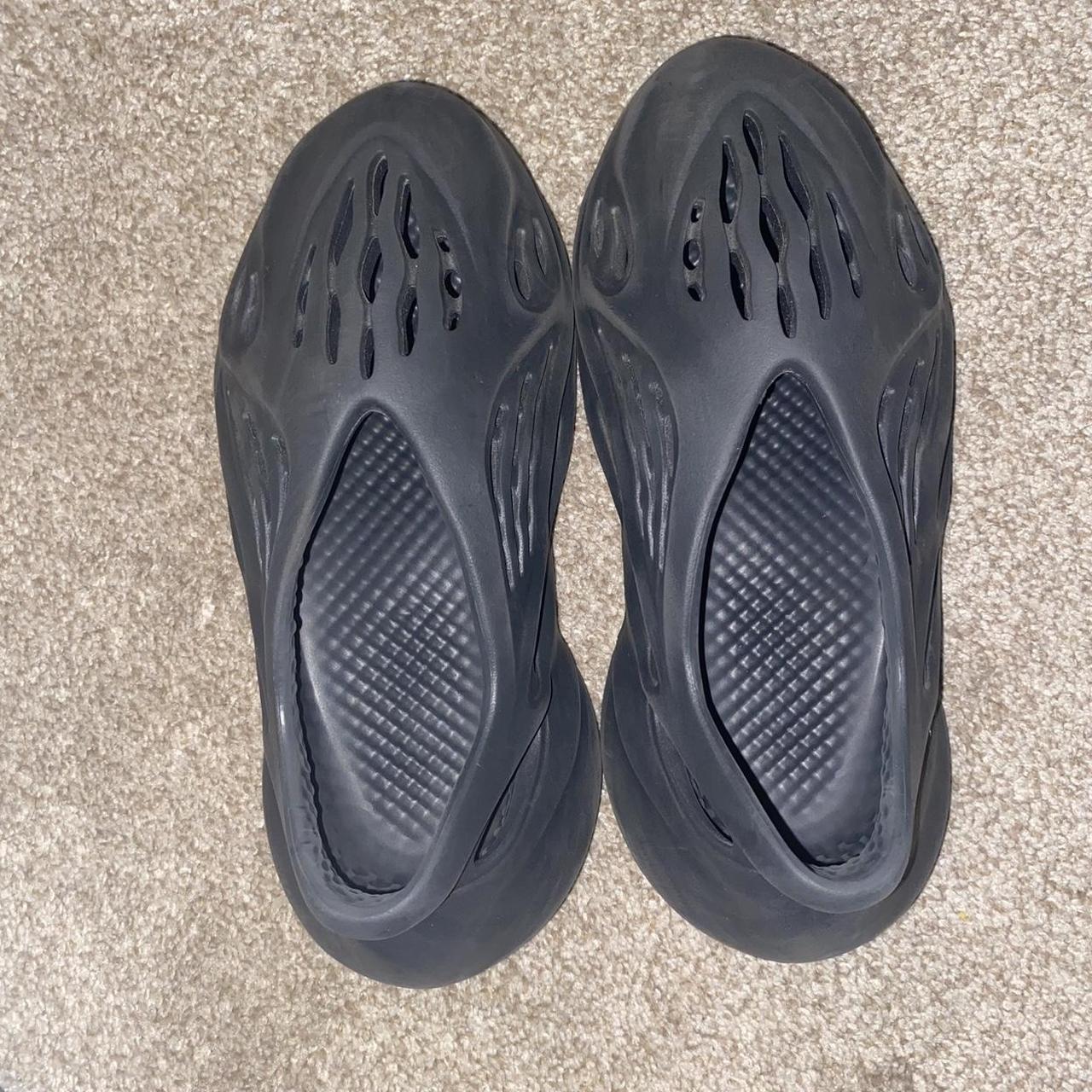 Black Yeezy foam runners (I’ll clean before shipping) | Depop
