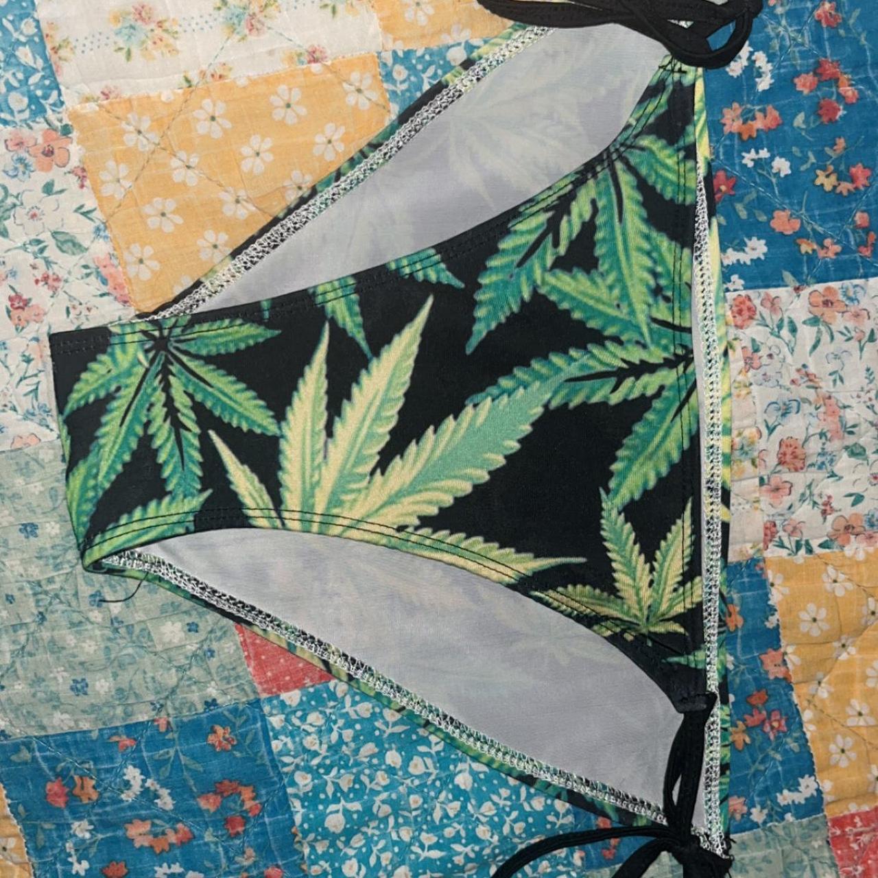 Mary Jane Bikini Bottoms / Used / Size medium | Depop