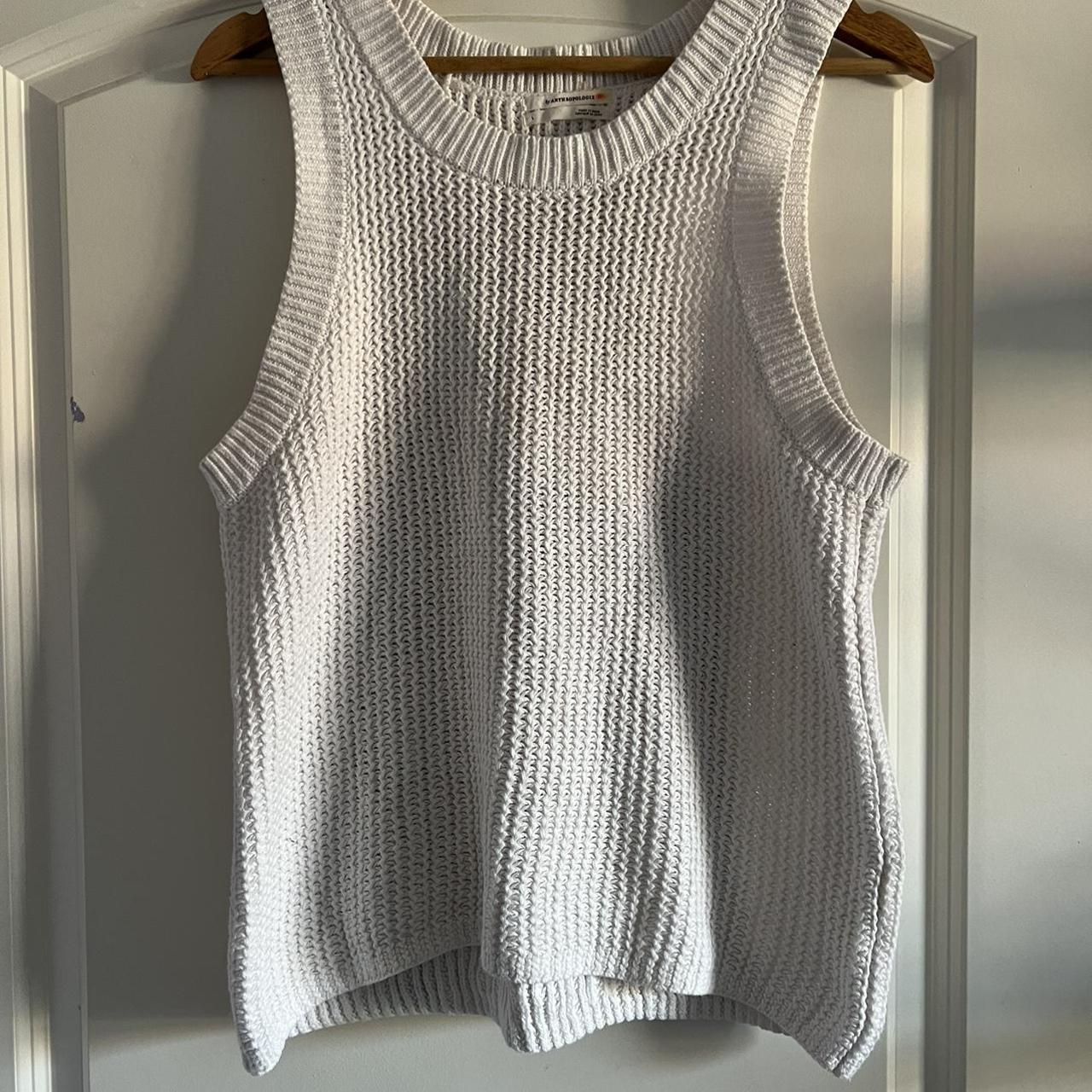 Anthropologie White Knitted Vest although says L,... - Depop
