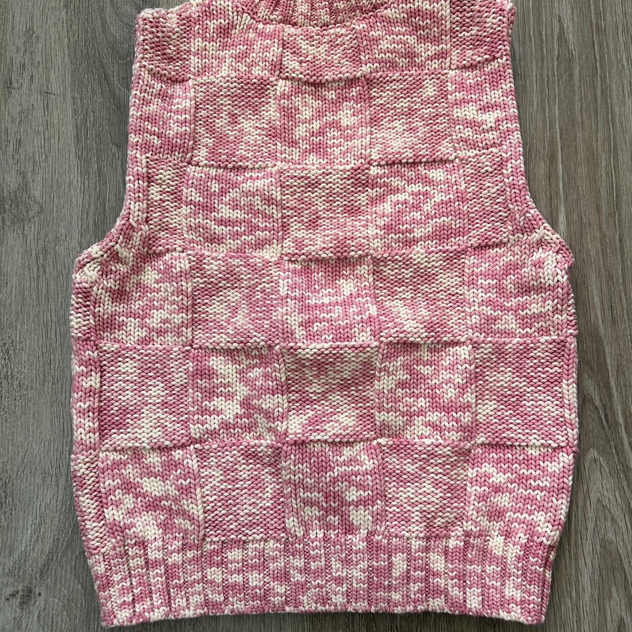 Ganni pink sweater vest, selling because it wasn’t... - Depop