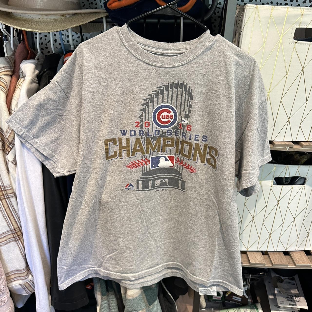 2016 Chicago Cubs World Series tee No flaws Extra... - Depop