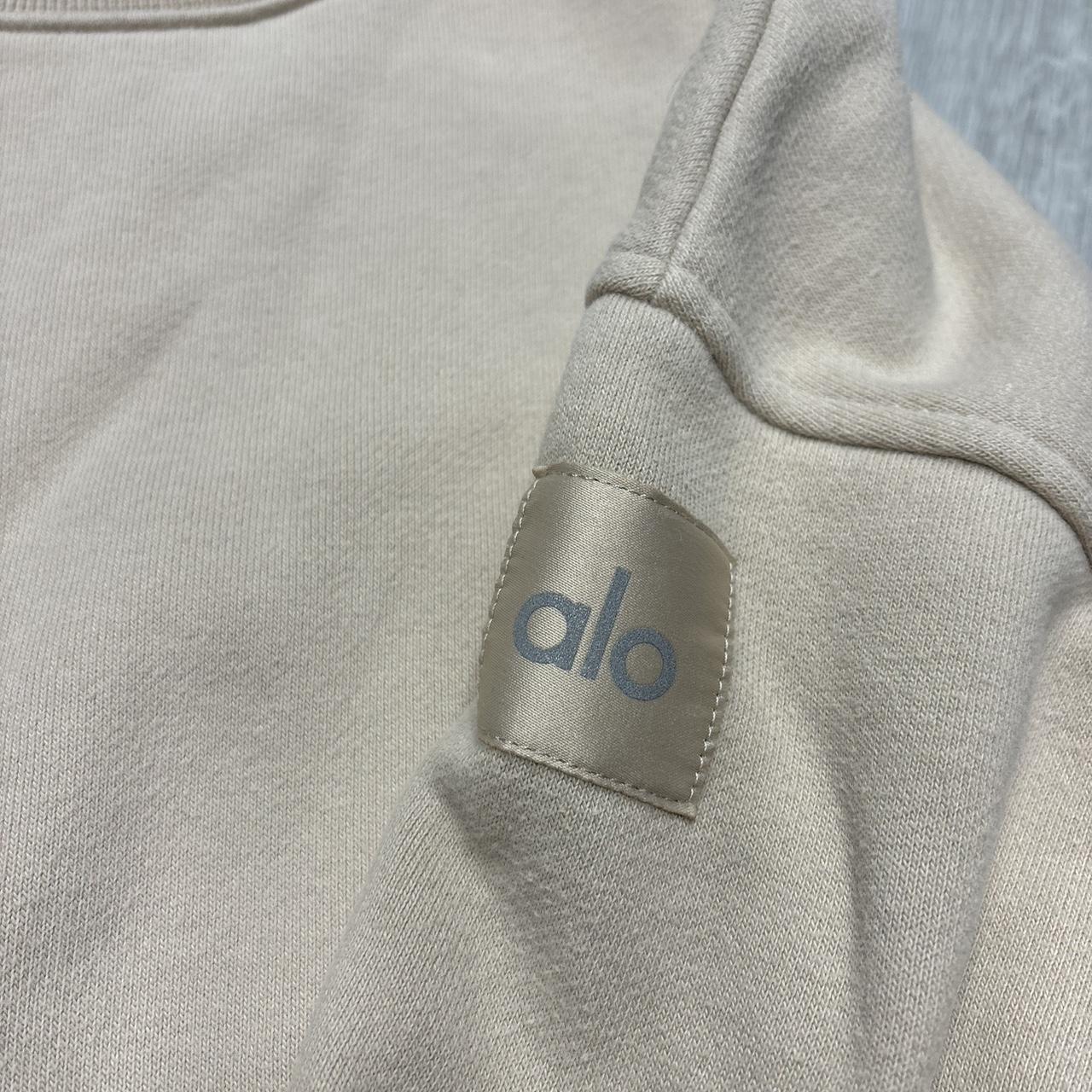 Alo sweater - Depop
