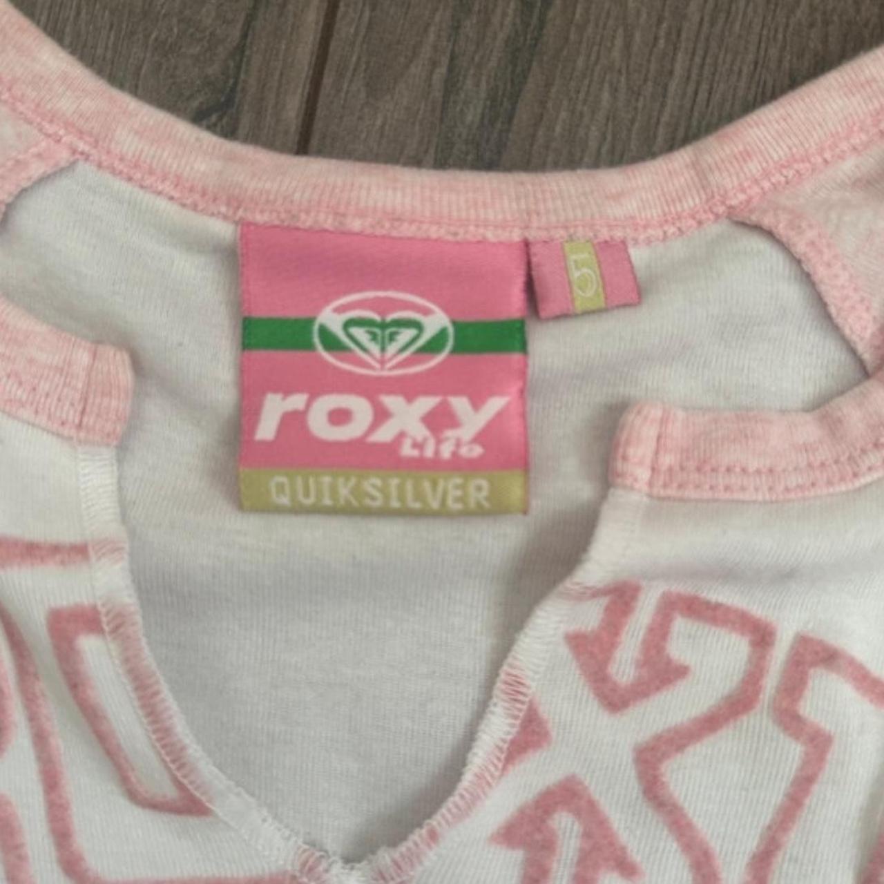 rare vintage roxy tee so so cute size S/M message... | Depop