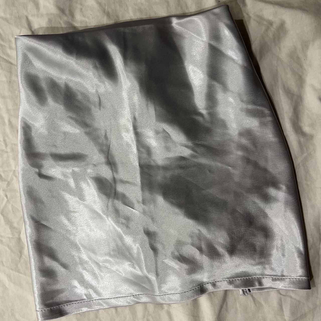 Backless Satin Silver Crop Top Never worn before bc... - Depop