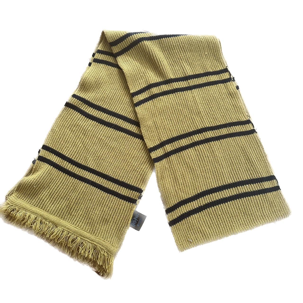 Harry Potter hufflepuff scarf. Official HP merch... - Depop