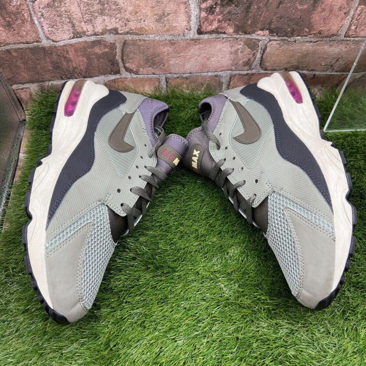 NIKE AIR MAX 93 JADE STONE GREEN RARE TRAINERS UK 9... - Depop