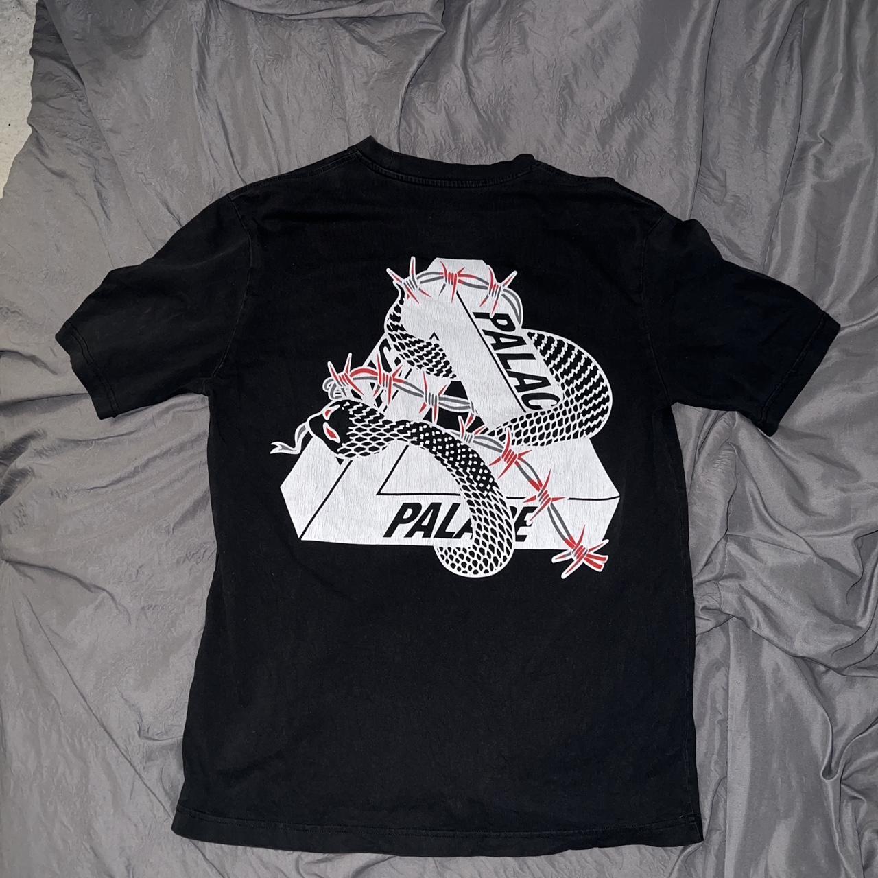 Palace T Shirt - Depop