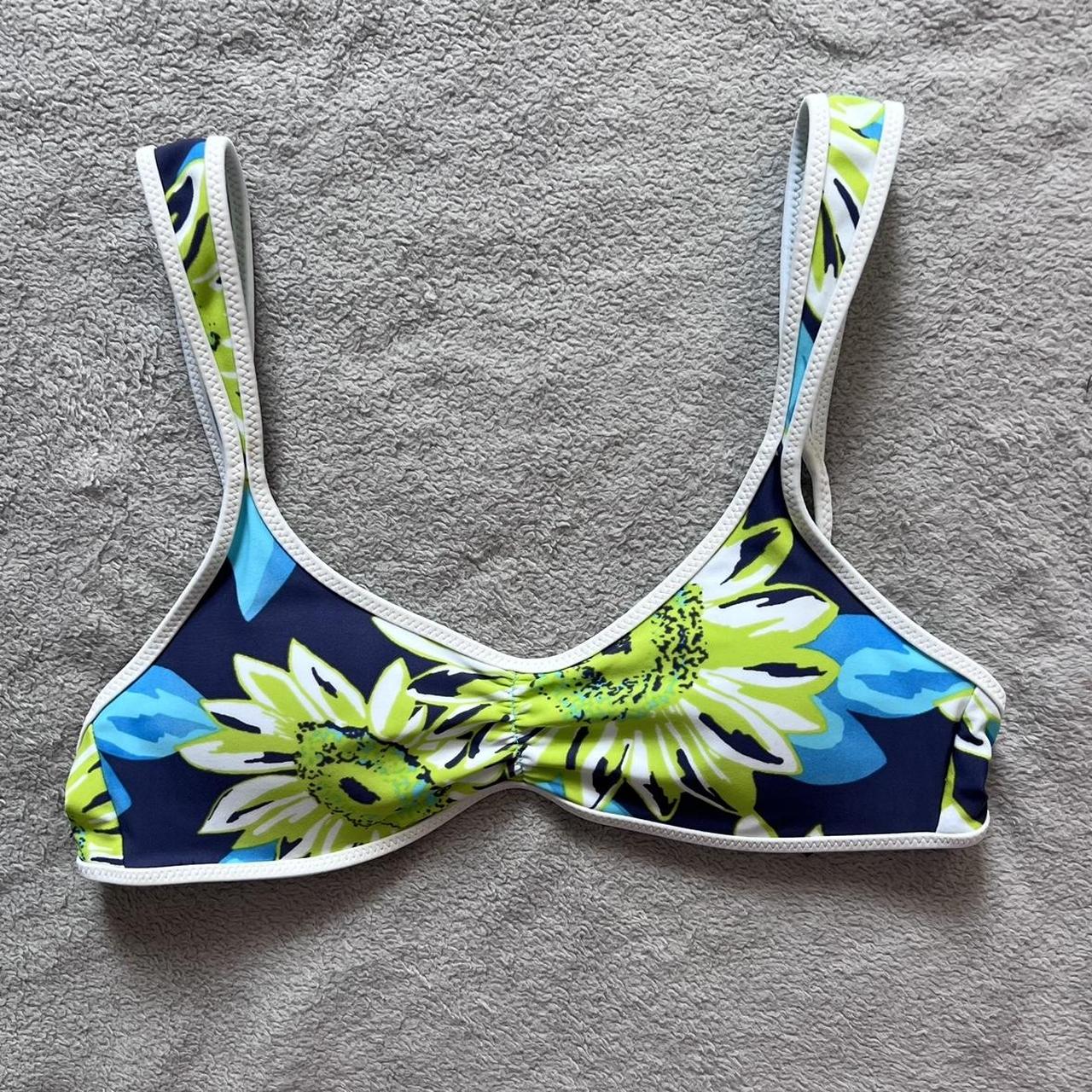 Aerie swim floral bikini top size x-small • worn... - Depop