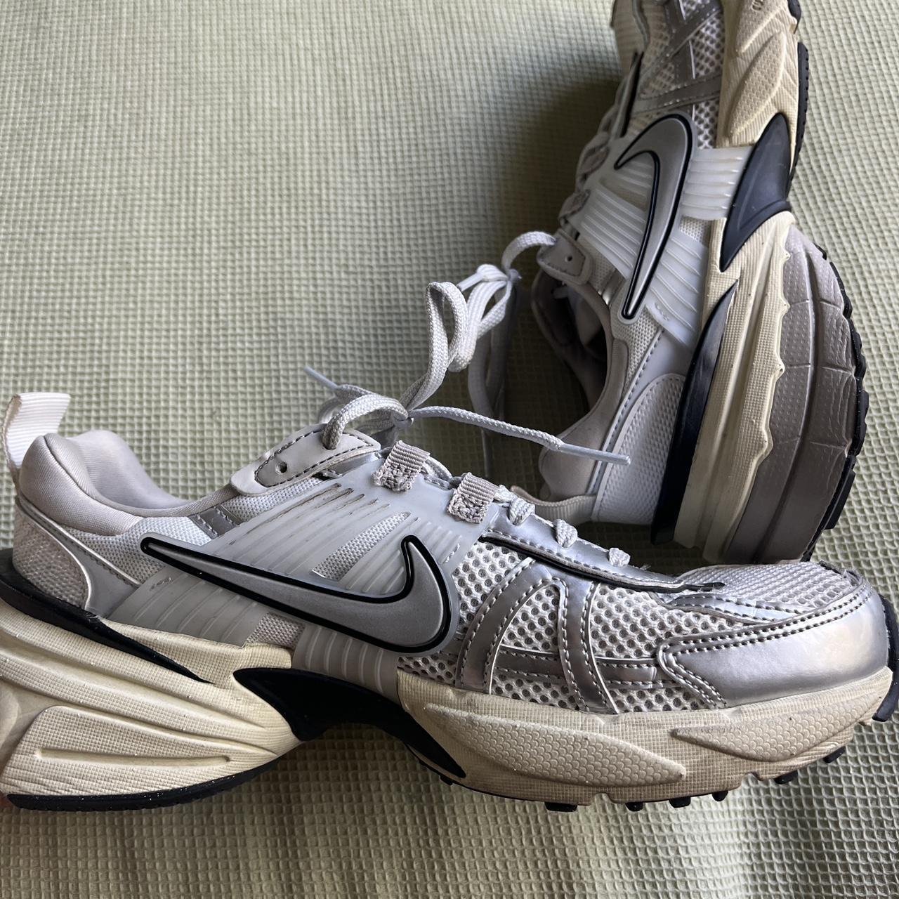 Nike v2k run Women’s 8 - Depop