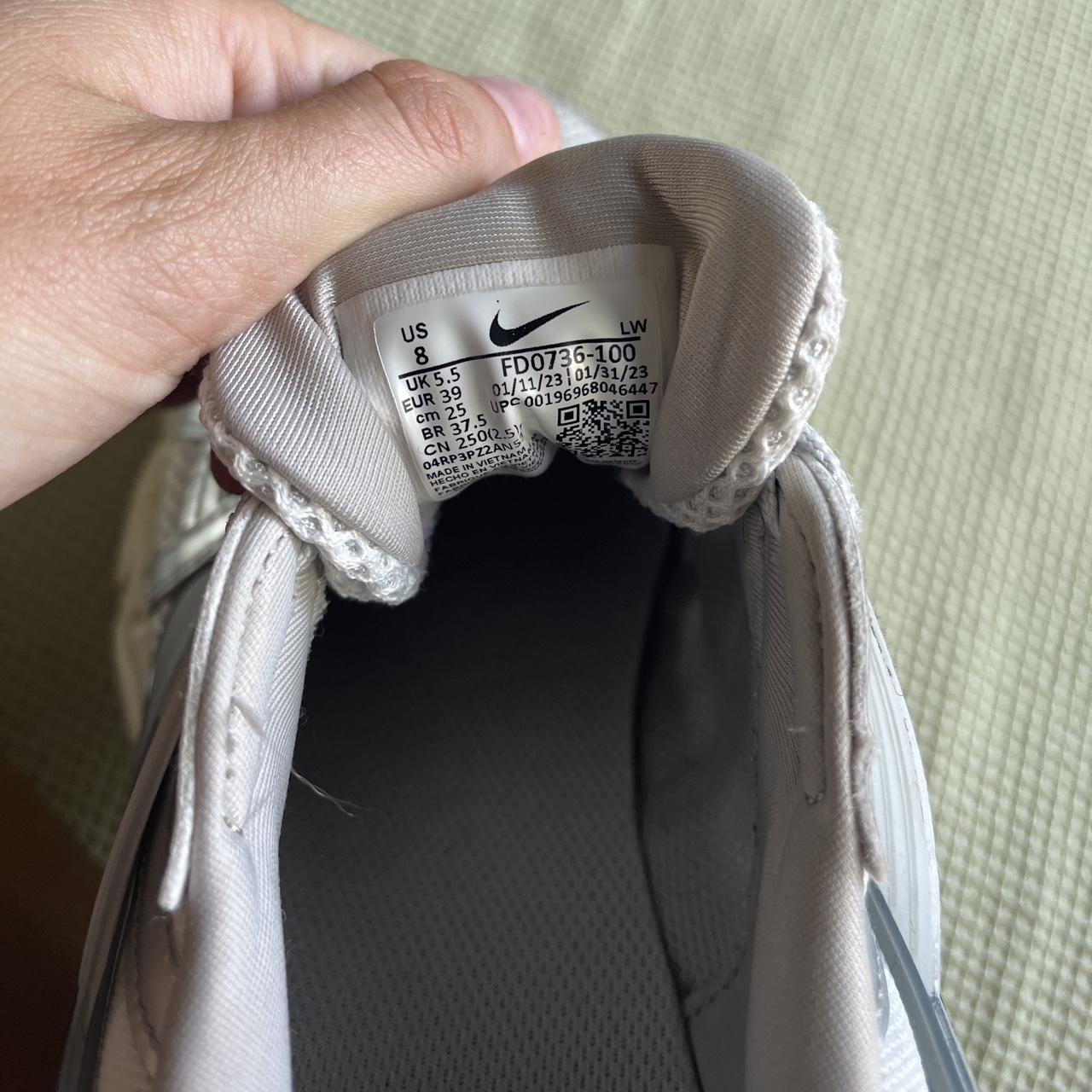 Nike v2k run Women’s 8 - Depop