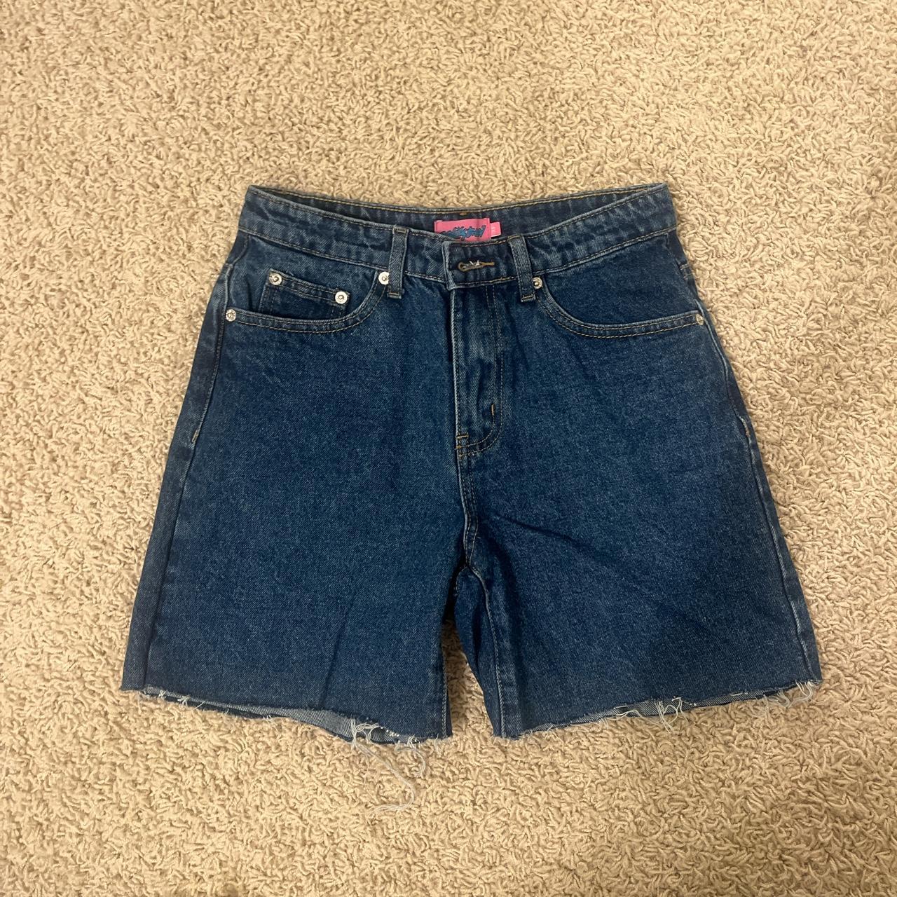 edikted jorts size xs - Depop