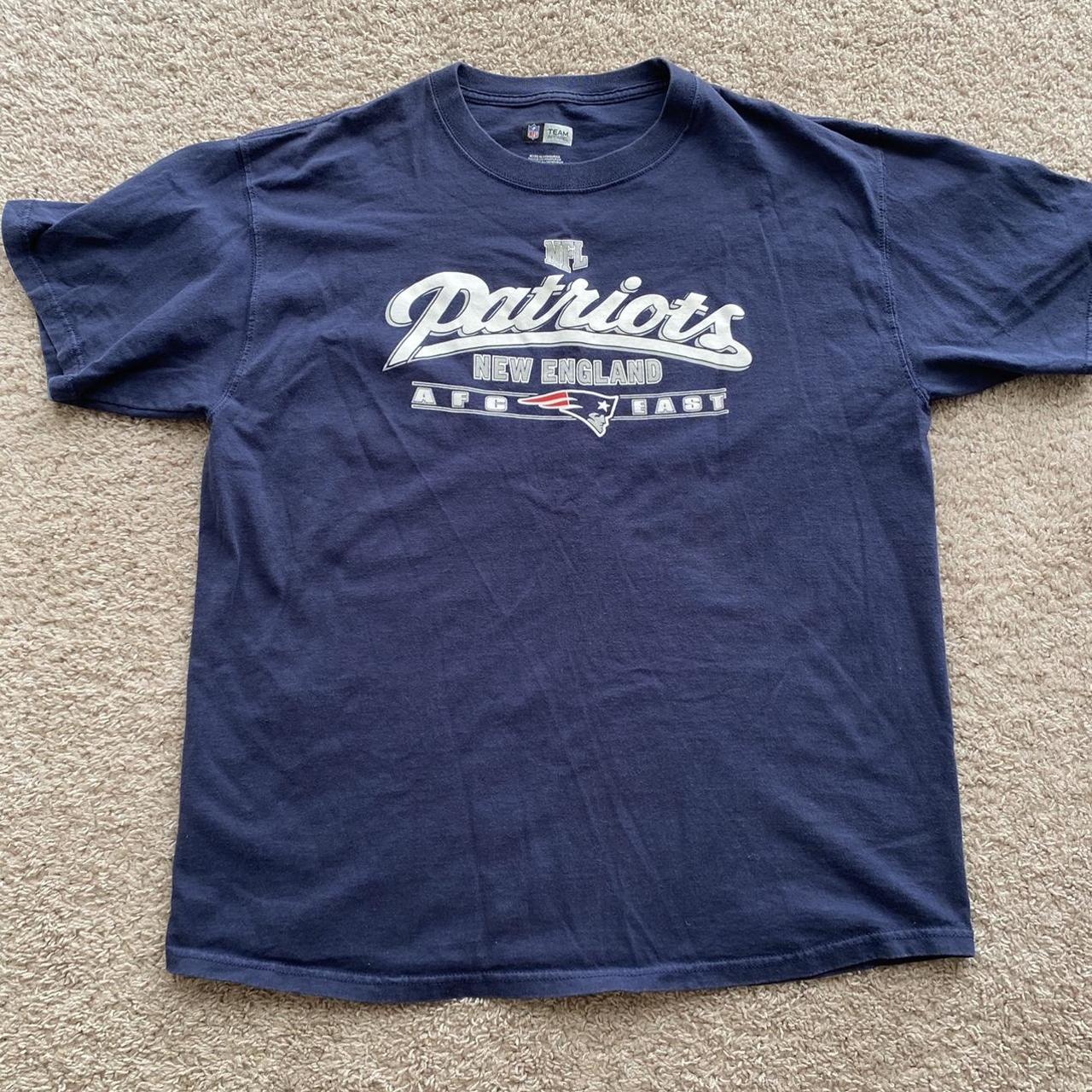 NFL Men's T-shirt | Depop