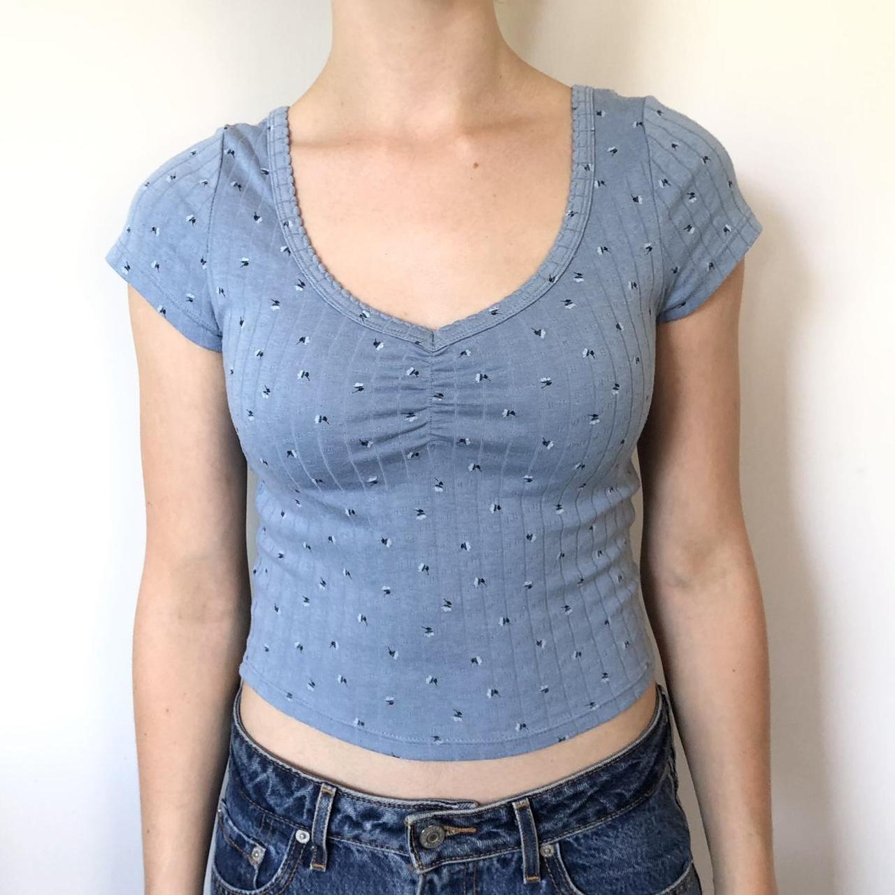 pretty light blue top! very flattering :) cotton on... - Depop