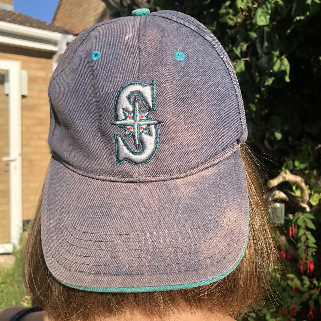 Authentic vintage Seattle mariners... - Depop