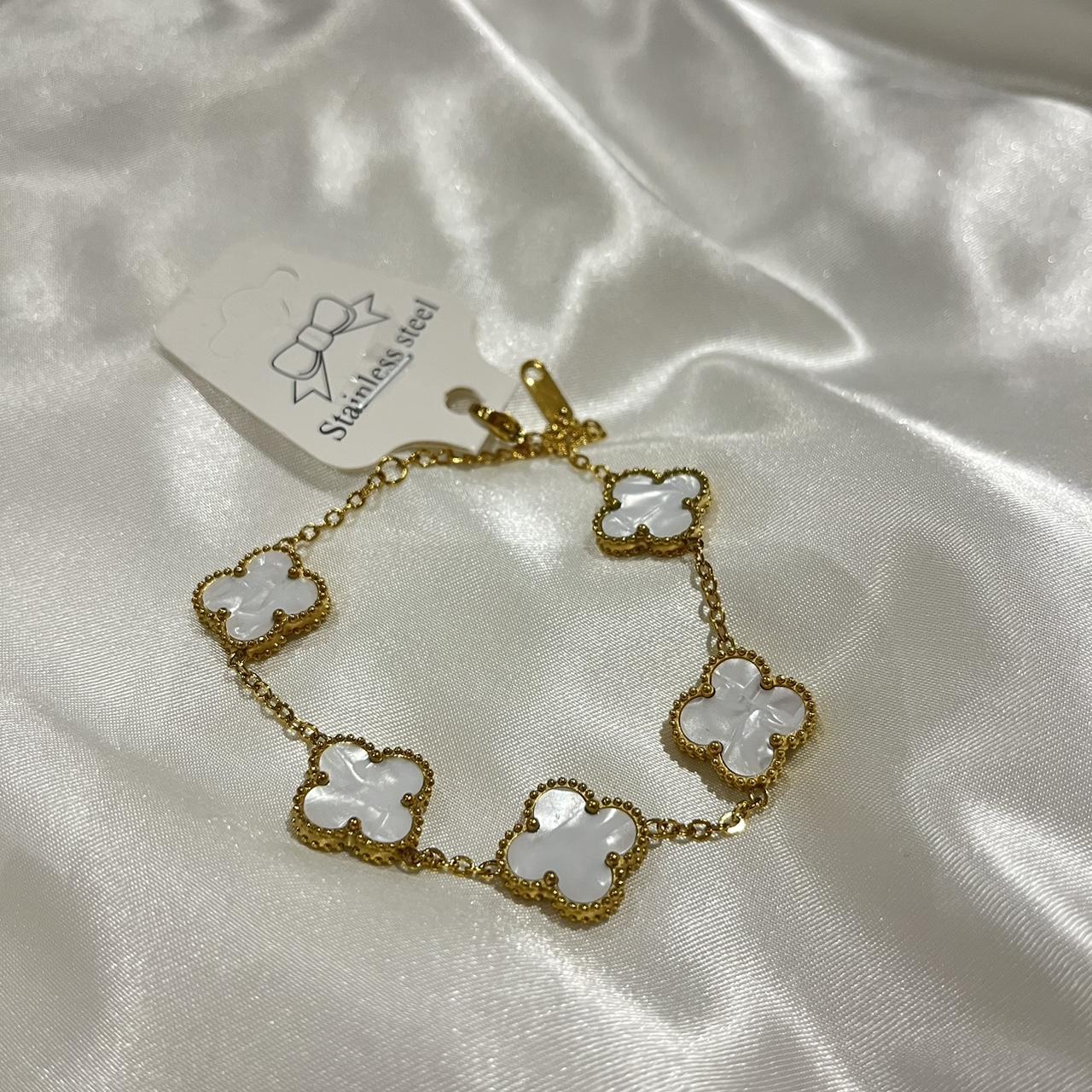 van cleef style clover bracelet Gold mother of pearl... - Depop