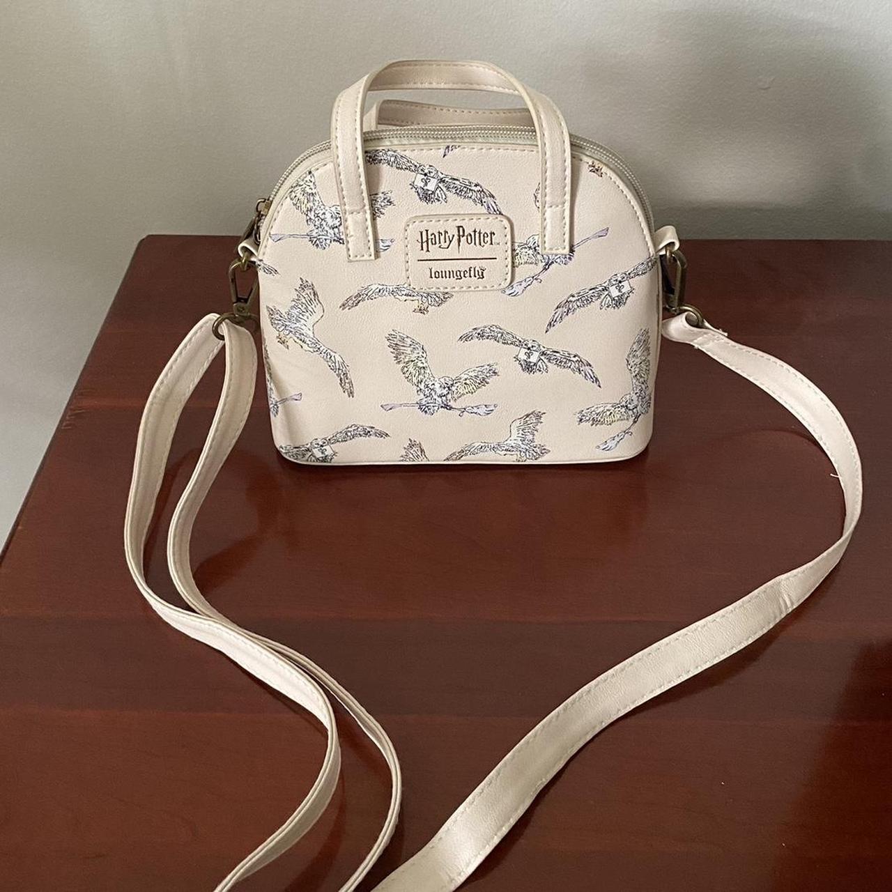 Loungefly Women's Pink Bag | Depop