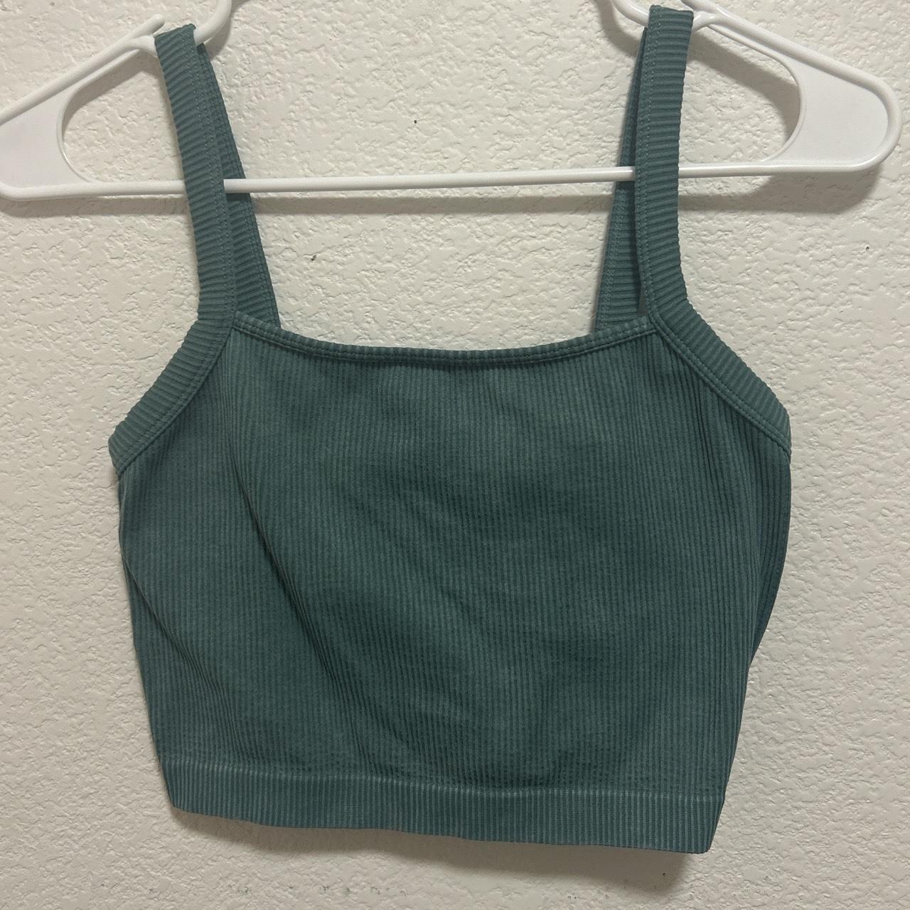 super cute colsie tank 🩷 barely worn and fits... - Depop