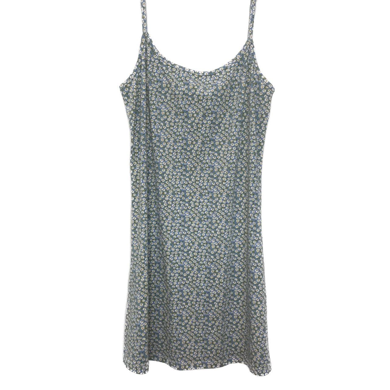 Subdued light blue ditsy floral dress🪻 Size M The... - Depop