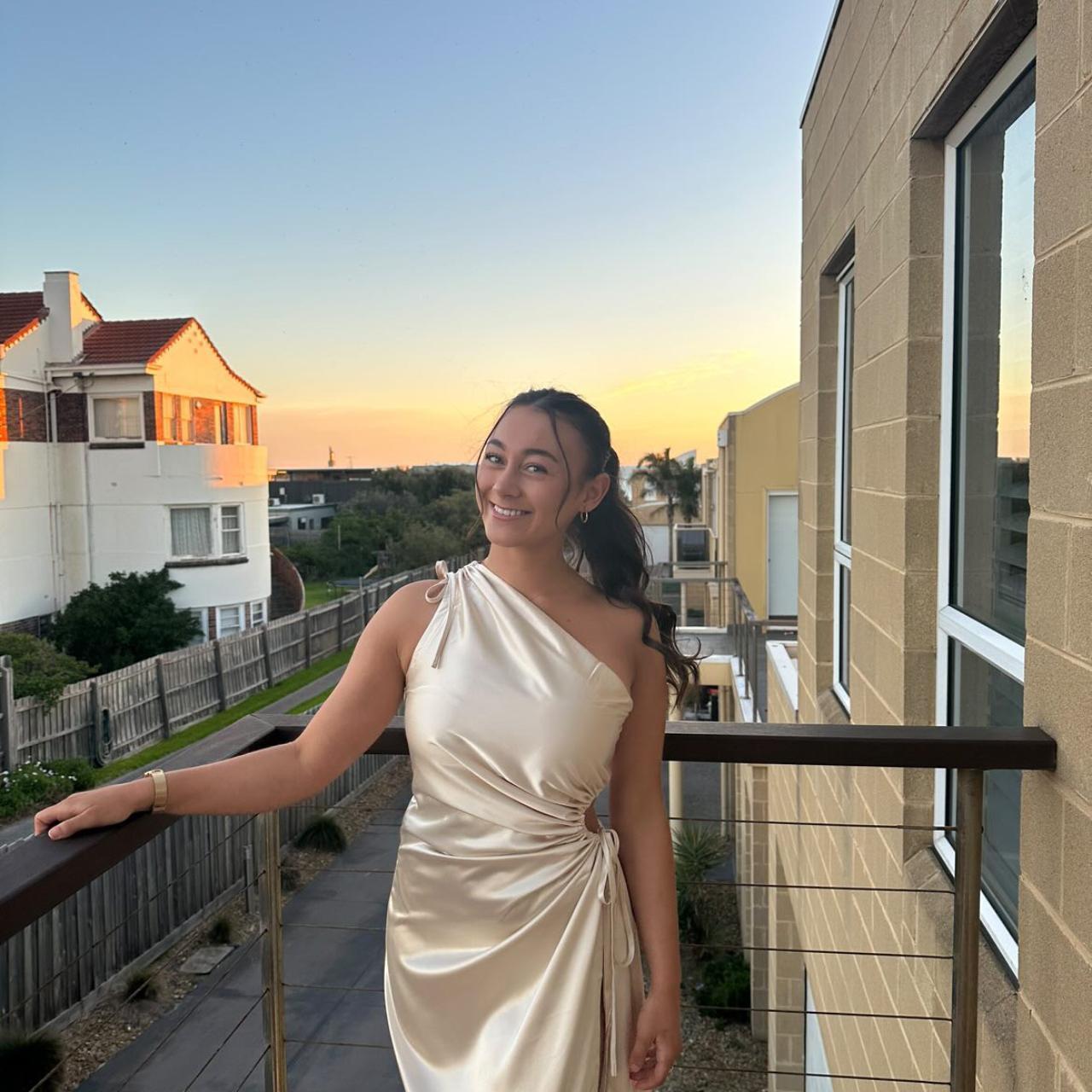 SONYA MODA NOUR MAXI PEARL DRESS AVAILABLE FOR R 3 N... - Depop