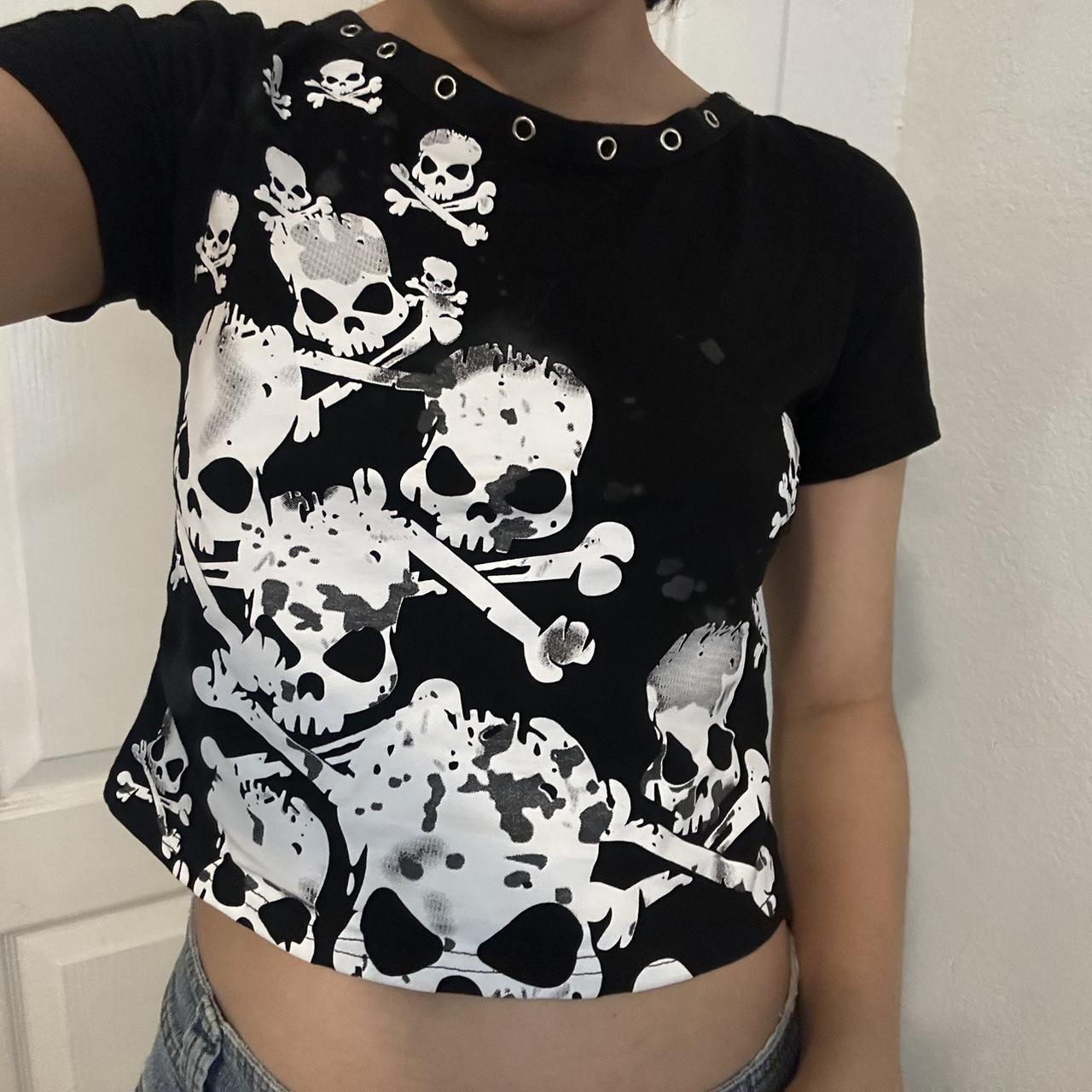 Grunge Tank Top •Size Small •Crop Top •In Amazing... - Depop