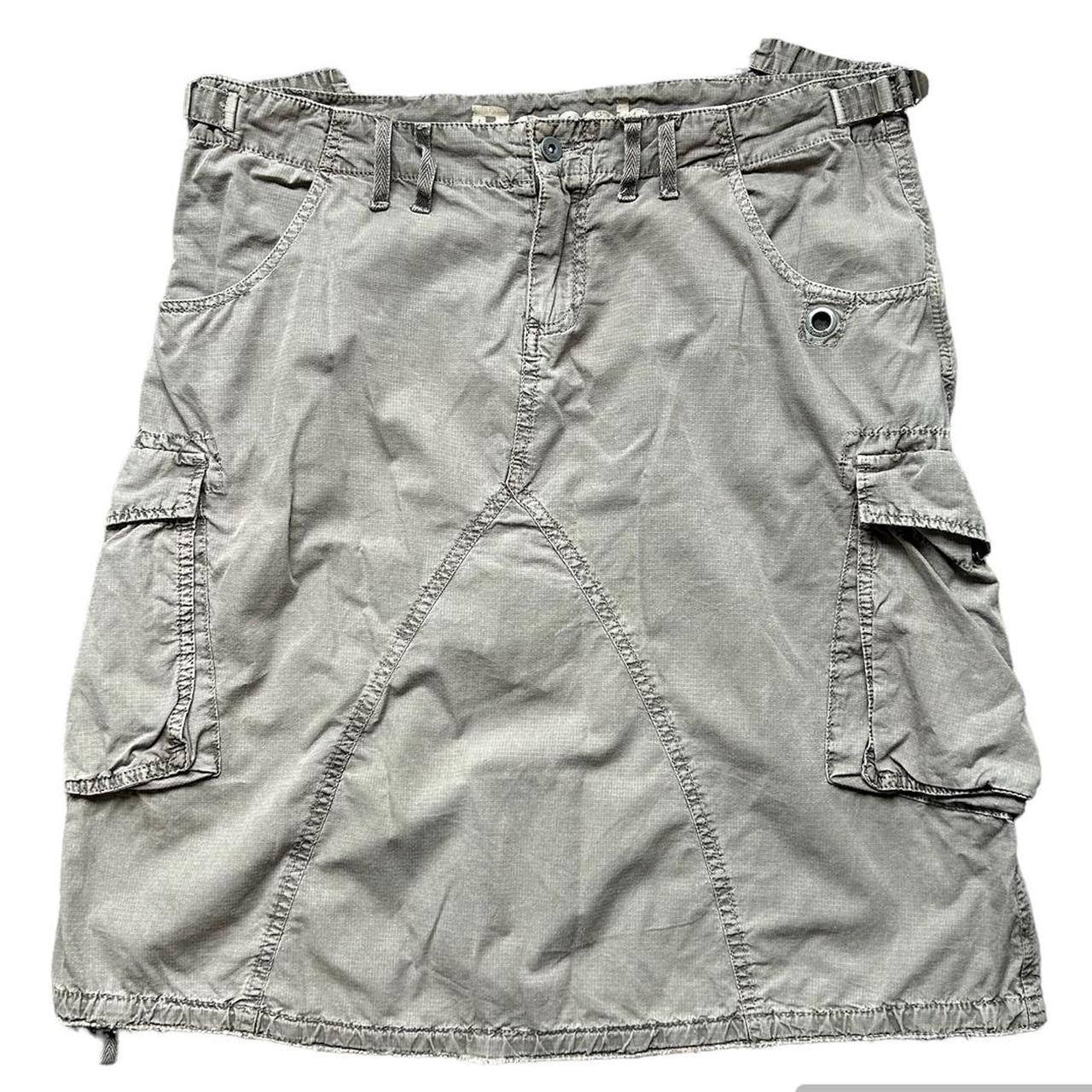 Super cool bench cargo style midi skirt Adjustable... - Depop